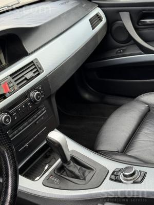 Grey BMW 325 2010 in Riga, with an engine capacity of 3.00 L and mileage of 325 thousand km for 8500 €, photo 21 on AUTOMOTO.COM.LV