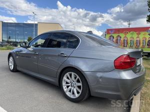 Grey BMW 325 2010 in Riga, with an engine capacity of 3.00 L and mileage of 325 thousand km for 8500 €, photo 12 on AUTOMOTO.COM.LV