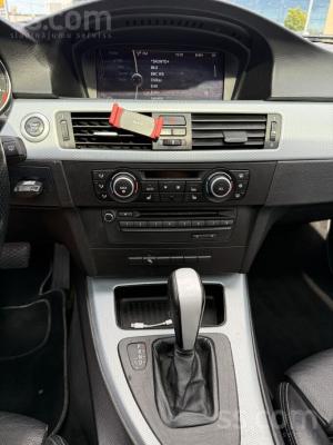 Grey BMW 325 2010 in Riga, with an engine capacity of 3.00 L and mileage of 325 thousand km for 8500 €, photo 33 on AUTOMOTO.COM.LV