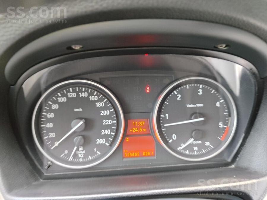 Серый БМВ 325 2011 в Валмиера, объемом двигателя 3.00 л и пробегом 0 тыс. км за 7700 €, фото 16 на AUTOMOTO.COM.LV
