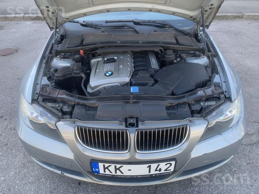 Grey BMW 325 2015 in Riga, with an engine capacity of 2.50 L and mileage of 276 thousand km for 2650 €, photo 3 on AUTOMOTO.COM.LV