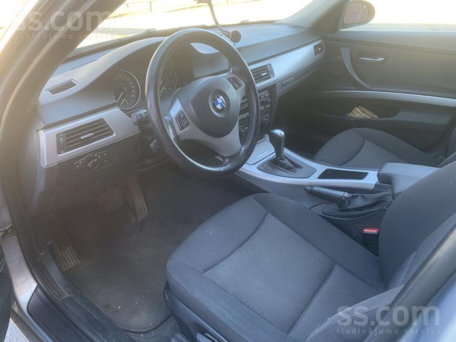 Grey BMW 325 2015 in Riga, with an engine capacity of 2.50 L and mileage of 276 thousand km for 2650 €, photo 8 on AUTOMOTO.COM.LV