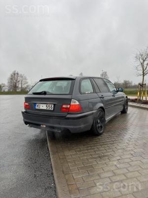Grey BMW 325 2001 in Bauska, with an engine capacity of 2.50 L and mileage of 366 thousand km for 2800 €, photo 3 on AUTOMOTO.COM.LV