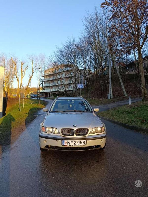 Grey BMW 325 2002 in Kaunas, with an engine capacity of 2.49 L and mileage of 264 thousand km for 1500 €, photo 1 on AUTOMOTO.COM.LV