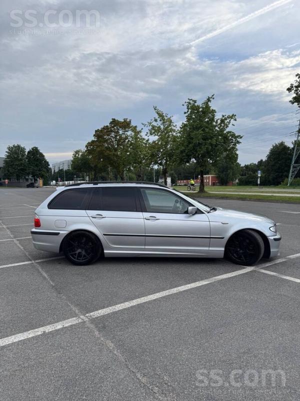 Pelēks BMW 325 2002 Rīga, ar dzinēja tilpumu 2.50 L un nobraukumu 325 tūkst. km par 6000 €, foto 4 vietnē AUTOMOTO.COM.LV