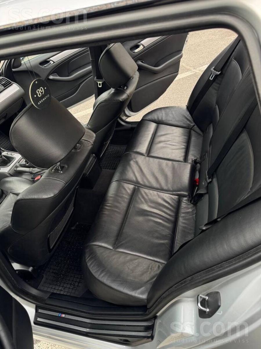 Grey BMW 325 2002 in Riga, with an engine capacity of 2.50 L and mileage of 328 thousand km for 5000 €, photo 11 on AUTOMOTO.COM.LV