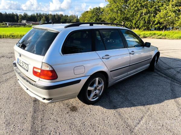 Grey BMW 325 2004 in Madona, with an engine capacity of 2.50 L and mileage of 318 thousand km for 2400 €, photo 4 on AUTOMOTO.COM.LV