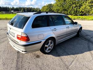 Grey BMW 325 2004 in Madona, with an engine capacity of 2.50 L and mileage of 318 thousand km for 2400 €, photo 4 on AUTOMOTO.COM.LV