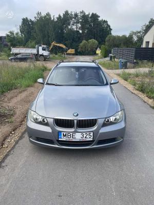 Pelēks BMW 325 2005 Viļņa, ar dzinēja tilpumu 2.50 L un nobraukumu 295 tūkst. km par 3000 €, foto 3 vietnē AUTOMOTO.COM.LV