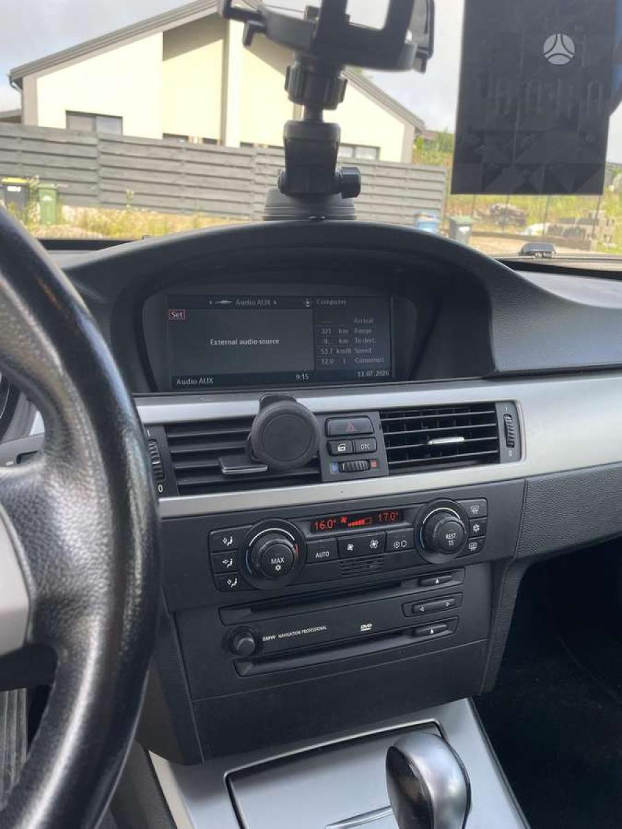 Pelēks BMW 325 2005 Viļņa, ar dzinēja tilpumu 2.50 L un nobraukumu 295 tūkst. km par 3000 €, foto 8 vietnē AUTOMOTO.COM.LV