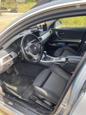 Pelēks BMW 325 2005 Viļņa, ar dzinēja tilpumu 2.50 L un nobraukumu 295 tūkst. km par 3000 €, foto 9 vietnē AUTOMOTO.COM.LV