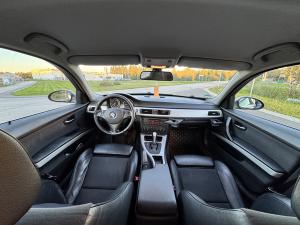 Серый БМВ 325 2005 в Таллин, объемом двигателя 2.50 л и пробегом 259 тыс. км за 3499 €, фото 8 на AUTOMOTO.COM.LV