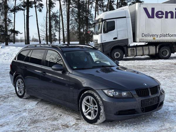 Pelēks BMW 325 2006 Utena, ar dzinēja tilpumu 2.50 L un nobraukumu 251 tūkst. km par 3750 €, foto 3 vietnē AUTOMOTO.COM.LV