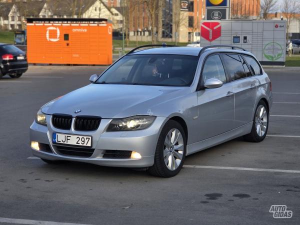 Pelēks BMW 325 2006 Klaipėda, ar dzinēja tilpumu 2.50 L un nobraukumu 301 tūkst. km par 2950 €, foto 1 vietnē AUTOMOTO.COM.LV