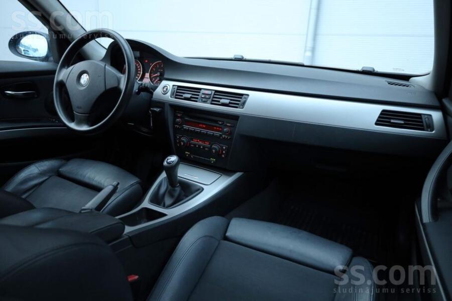 Grey BMW 325 2006 in Riga, with an engine capacity of 2.50 L and mileage of 0 thousand km for 3995 €, photo 10 on AUTOMOTO.COM.LV