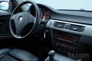 Grey BMW 325 2006 in Riga, with an engine capacity of 2.50 L and mileage of 0 thousand km for 3995 €, photo 20 on AUTOMOTO.COM.LV