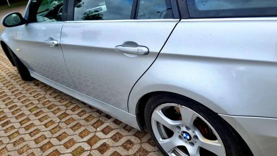 Pelēks BMW 325 2006 Cēsis, ar dzinēja tilpumu 3.00 L un nobraukumu 395 tūkst. km par 4100 €, foto 14 vietnē AUTOMOTO.COM.LV
