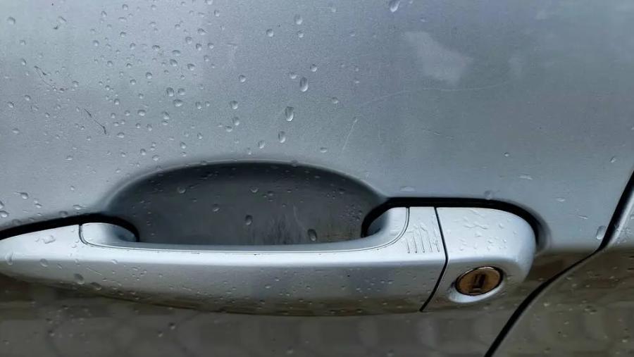 Pelēks BMW 325 2006 Cēsis, ar dzinēja tilpumu 3.00 L un nobraukumu 395 tūkst. km par 4100 €, foto 17 vietnē AUTOMOTO.COM.LV