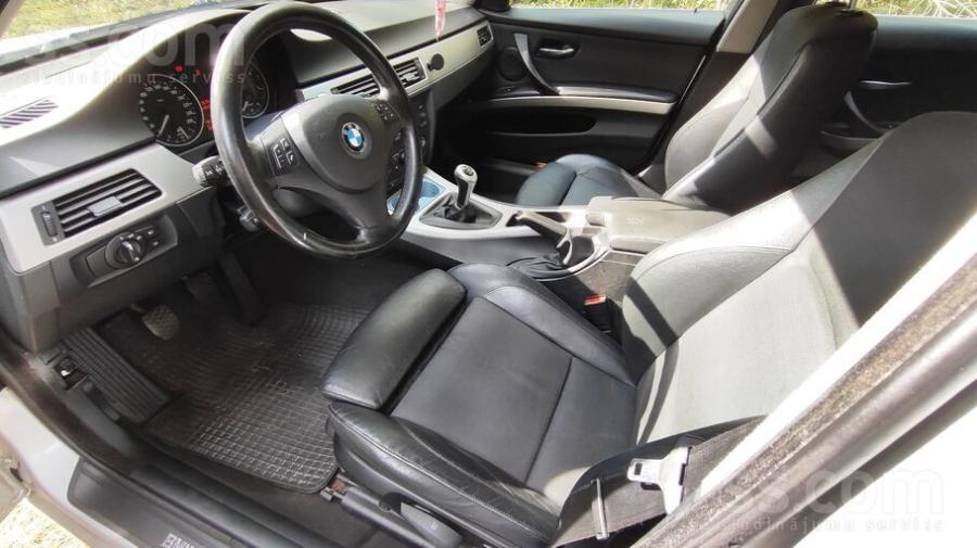 Grey BMW 325 2006 in Ogre, with an engine capacity of 3.00 L and mileage of 366 thousand km for 4050 €, photo 7 on AUTOMOTO.COM.LV
