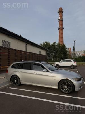 Pelēks BMW 325 2006 Rīga, ar dzinēja tilpumu 2.50 L un nobraukumu 344 tūkst. km par 2700 €, foto 4 vietnē AUTOMOTO.COM.LV