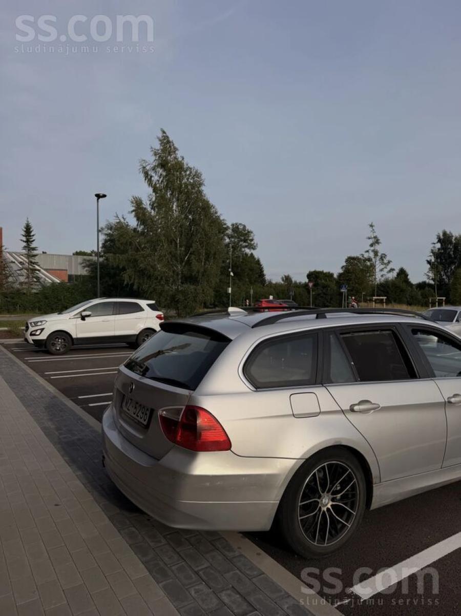 Pelēks BMW 325 2006 Rīga, ar dzinēja tilpumu 2.50 L un nobraukumu 344 tūkst. km par 2700 €, foto 5 vietnē AUTOMOTO.COM.LV