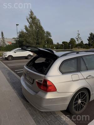 Pelēks BMW 325 2006 Rīga, ar dzinēja tilpumu 2.50 L un nobraukumu 344 tūkst. km par 2700 €, foto 9 vietnē AUTOMOTO.COM.LV