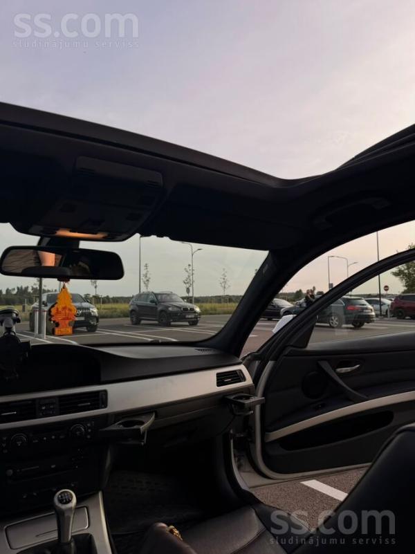 Pelēks BMW 325 2006 Rīga, ar dzinēja tilpumu 2.50 L un nobraukumu 347 tūkst. km par 2500 €, foto 9 vietnē AUTOMOTO.COM.LV