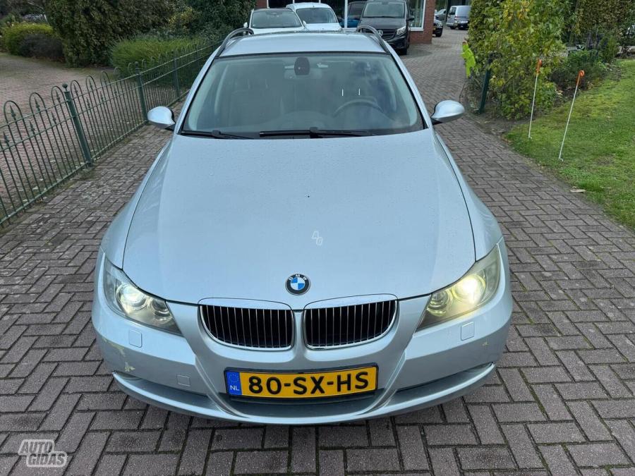 Pelēks BMW 325 2007 Viļņa, ar dzinēja tilpumu 2.50 L un nobraukumu 288 tūkst. km par 3500 €, foto 2 vietnē AUTOMOTO.COM.LV