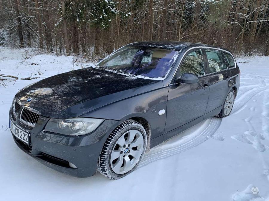 Grey BMW 325 2007 in Utena, with an engine capacity of 3.00 L and mileage of 315 thousand km for 3999 €, photo 3 on AUTOMOTO.COM.LV