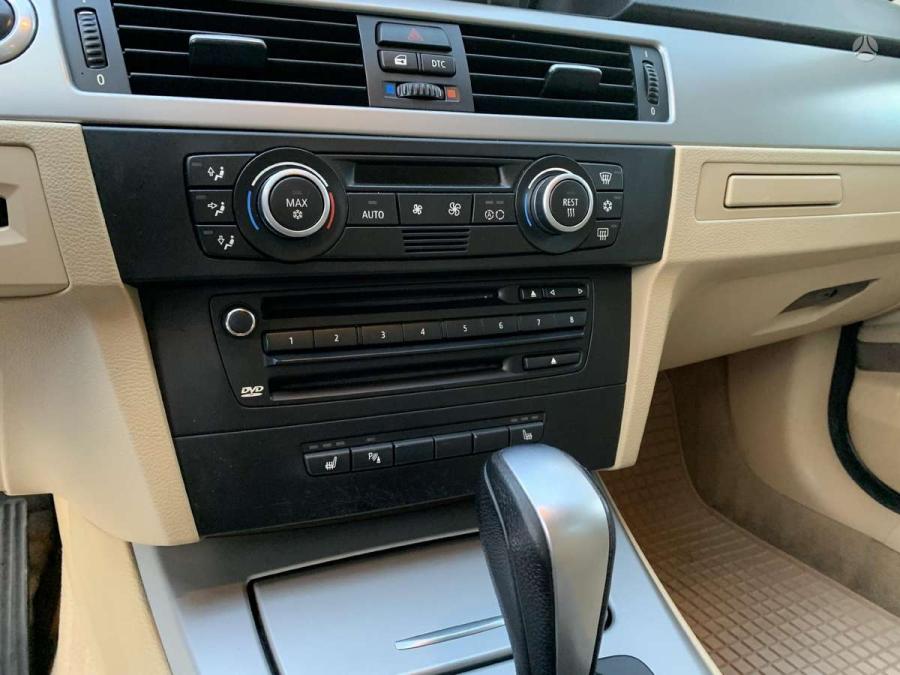 Grey BMW 325 2007 in Utena, with an engine capacity of 3.00 L and mileage of 315 thousand km for 3999 €, photo 12 on AUTOMOTO.COM.LV