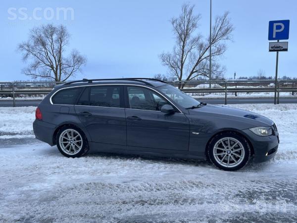 Grey BMW 325 2007 in Riga, with an engine capacity of 3.00 L and mileage of 416 thousand km for 3300 €, photo 3 on AUTOMOTO.COM.LV