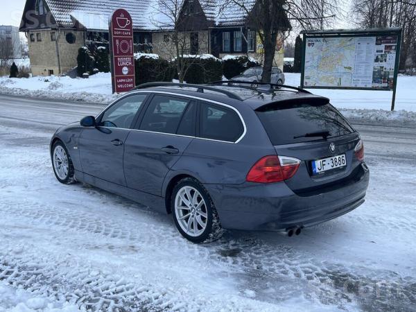 Grey BMW 325 2007 in Riga, with an engine capacity of 3.00 L and mileage of 416 thousand km for 3300 €, photo 6 on AUTOMOTO.COM.LV