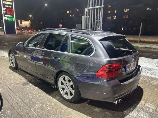 Grey BMW 325 2007 in Kaunas, with an engine capacity of 2.99 L and mileage of 370 thousand km for 3500 €, photo 3 on AUTOMOTO.COM.LV