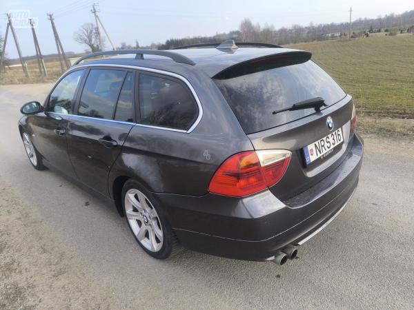 Grey BMW 325 2007 in Alytus, with an engine capacity of 2.50 L and mileage of 373 thousand km for 3750 €, photo 5 on AUTOMOTO.COM.LV
