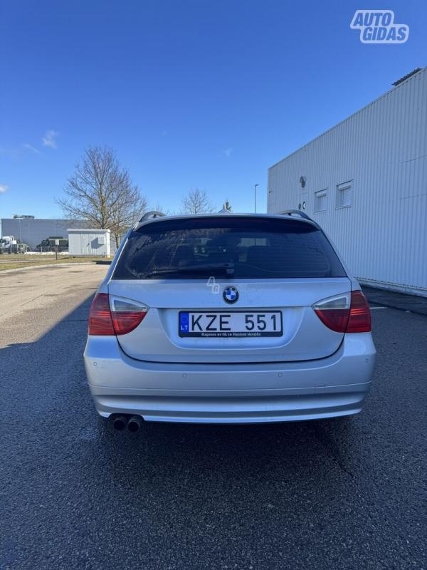 Pelēks BMW 325 2007 Klaipėda, ar dzinēja tilpumu 3.00 L un nobraukumu 429 tūkst. km par 3200 €, foto 5 vietnē AUTOMOTO.COM.LV