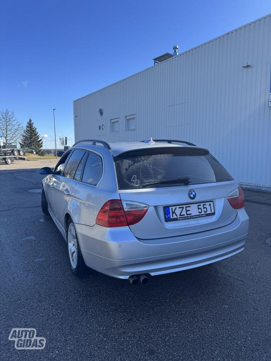 Grey BMW 325 2007 in Klaipeda, with an engine capacity of 3.00 L and mileage of 428 thousand km for 2750 €, photo 8 on AUTOMOTO.COM.LV