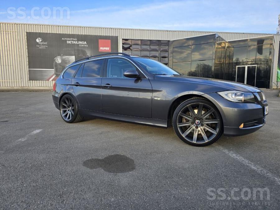 Grey BMW 325 2007 in Riga, with an engine capacity of 3.00 L and mileage of 269 thousand km for 4500 €, photo 16 on AUTOMOTO.COM.LV
