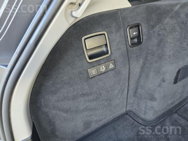Grey BMW 325 2007 in Riga, with an engine capacity of 3.00 L and mileage of 271 thousand km for 4350 €, photo 9 on AUTOMOTO.COM.LV