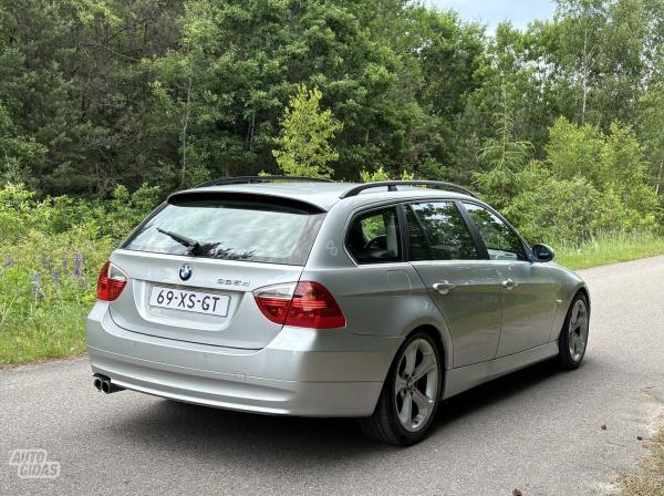 Grey BMW 325 2007 in Silale, with an engine capacity of 3.00 L and mileage of 334 thousand km for 4199 €, photo 5 on AUTOMOTO.COM.LV