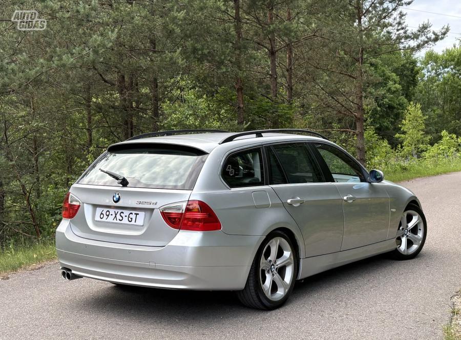 Grey BMW 325 2007 in Silale, with an engine capacity of 3.00 L and mileage of 334 thousand km for 4199 €, photo 11 on AUTOMOTO.COM.LV