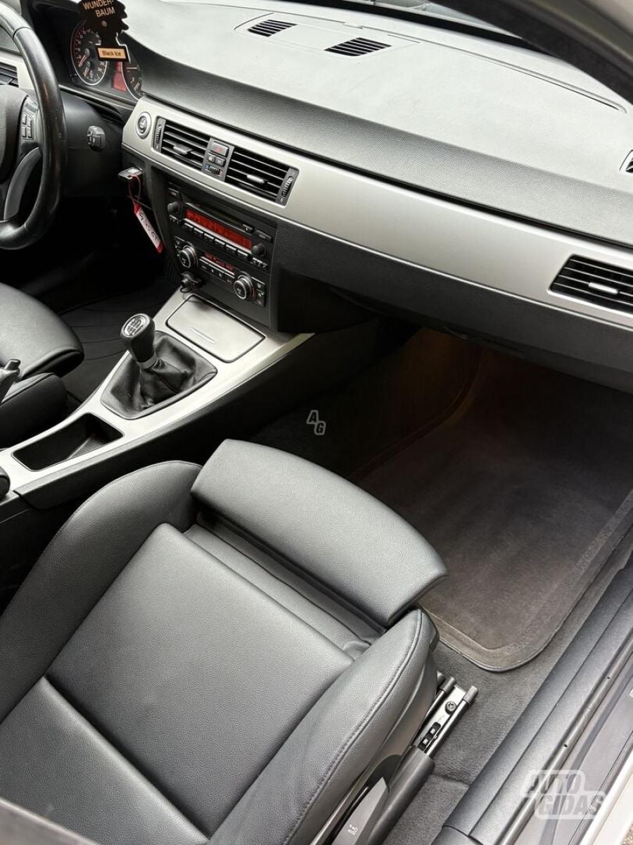 Grey BMW 325 2007 in Silale, with an engine capacity of 3.00 L and mileage of 334 thousand km for 4199 €, photo 19 on AUTOMOTO.COM.LV