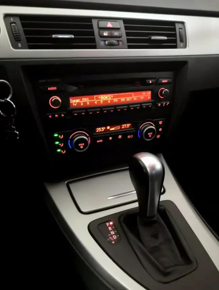 Pelēks BMW 325 2007 Rīga, ar dzinēja tilpumu 3.00 L un nobraukumu 275 tūkst. km par 3500 €, foto 9 vietnē AUTOMOTO.COM.LV