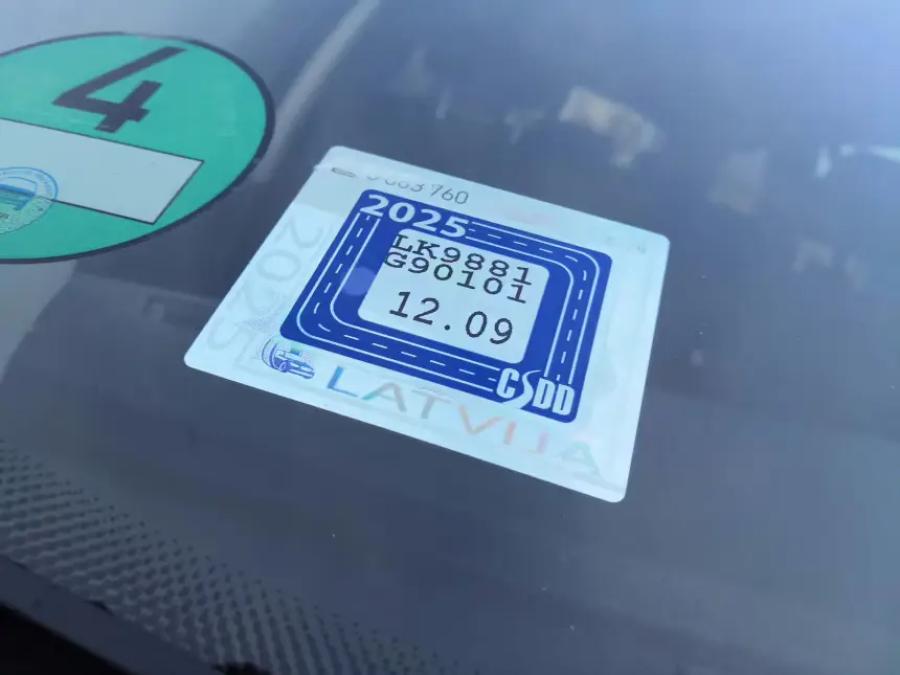 Pelēks BMW 325 2007 Rīga, ar dzinēja tilpumu 3.00 L un nobraukumu 275 tūkst. km par 3500 €, foto 13 vietnē AUTOMOTO.COM.LV
