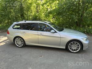 Grey BMW 325 2007 in Jurmala, with an engine capacity of 3.00 L and mileage of 309 thousand km for 4100 €, photo 3 on AUTOMOTO.COM.LV