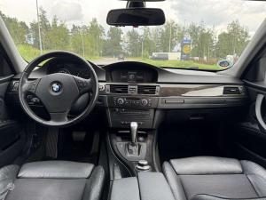 Grey BMW 325 2007 in Vilnius, with an engine capacity of 3.00 L and mileage of 304 thousand km for 4700 €, photo 11 on AUTOMOTO.COM.LV