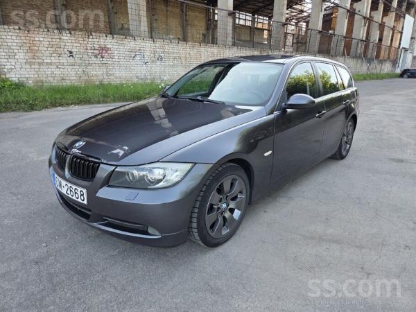 Серый БМВ 325 2007 в Рига, объемом двигателя 3.00 л и пробегом 316 тыс. км за 3900 €, фото 5 на AUTOMOTO.COM.LV