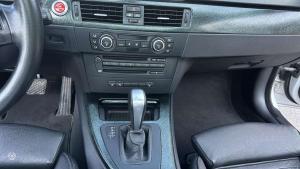 Pelēks BMW 325 2007 Viļņa, ar dzinēja tilpumu 2.99 L un nobraukumu 325 tūkst. km par 6200 €, foto 24 vietnē AUTOMOTO.COM.LV