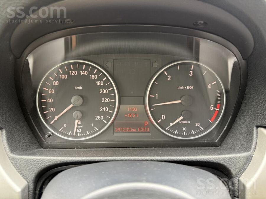 Pelēks BMW 325 2007 Jelgava, ar dzinēja tilpumu 3.00 L un nobraukumu 291 tūkst. km par 5250 €, foto 14 vietnē AUTOMOTO.COM.LV