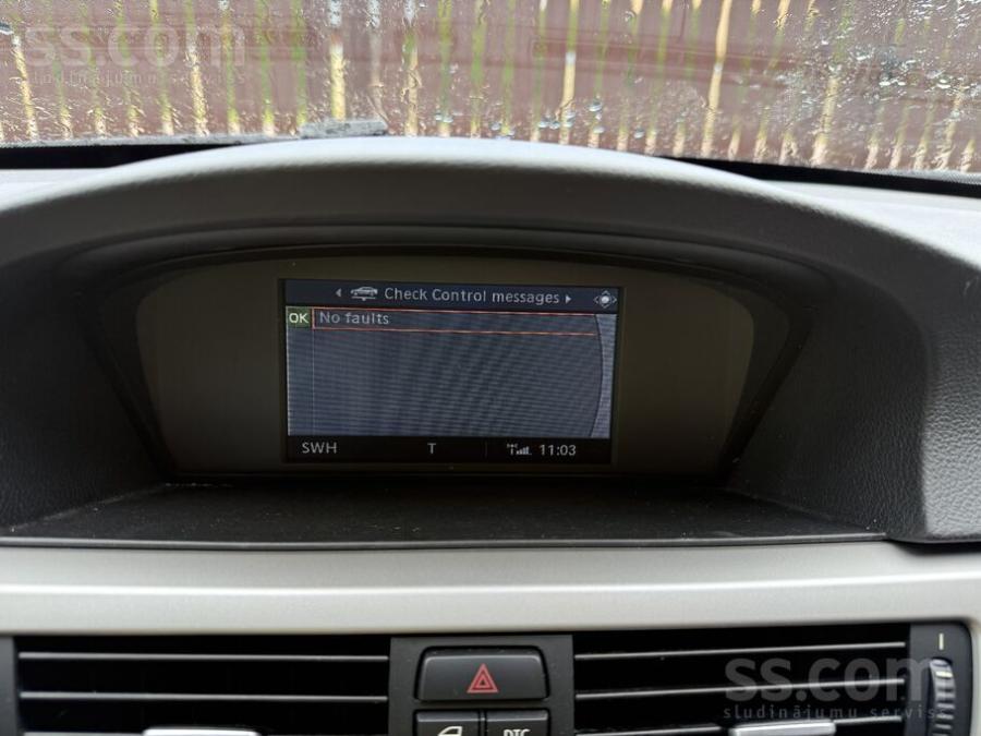 Pelēks BMW 325 2007 Jelgava, ar dzinēja tilpumu 3.00 L un nobraukumu 291 tūkst. km par 5250 €, foto 15 vietnē AUTOMOTO.COM.LV