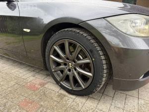 Pelēks BMW 325 2007 Jelgava, ar dzinēja tilpumu 3.00 L un nobraukumu 291 tūkst. km par 5250 €, foto 17 vietnē AUTOMOTO.COM.LV
